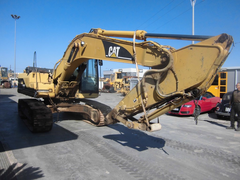 CATERPILLAR 322B | Maquinaria de desguace